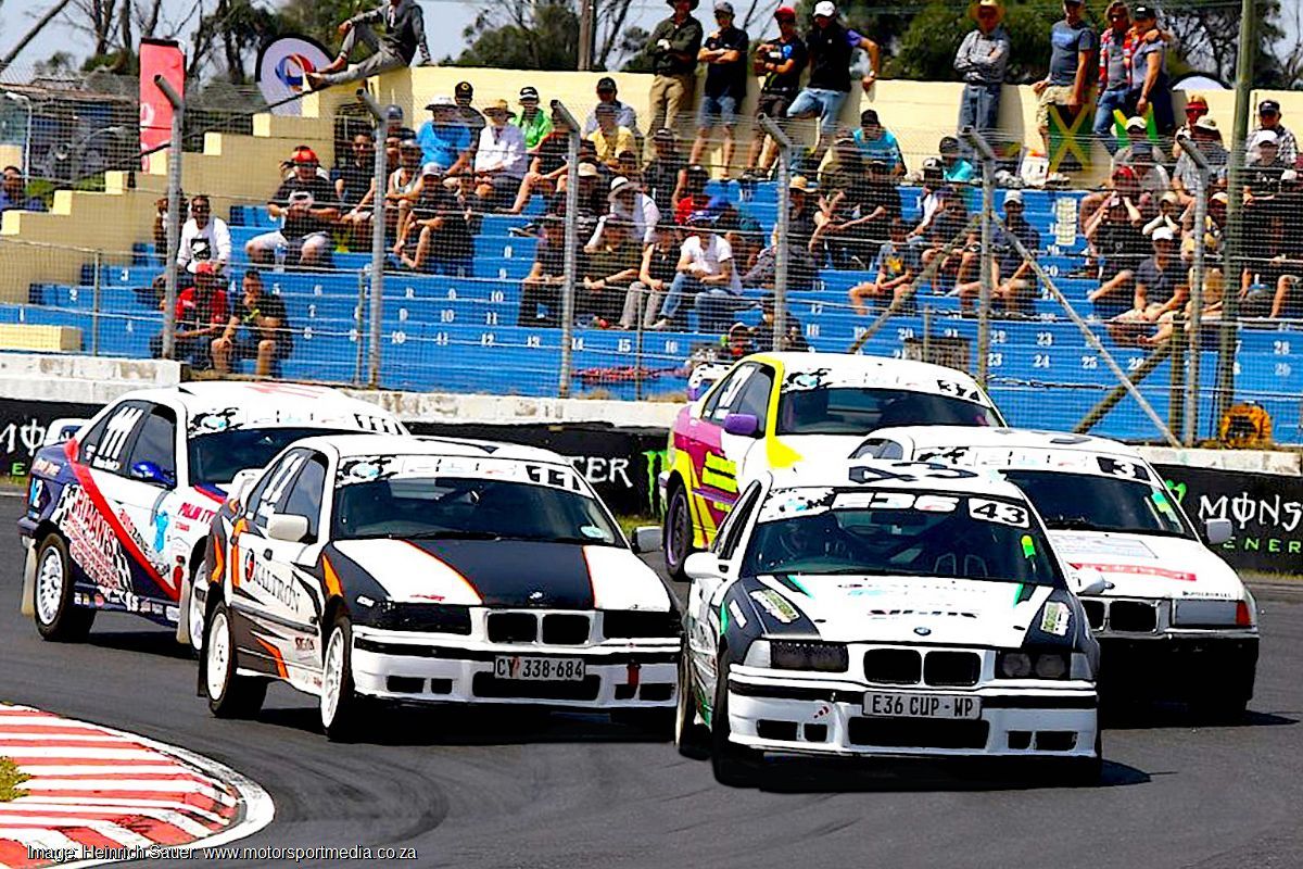 motorsportmedia.co.za | E36 Cup, 2-litres wow world title crowd