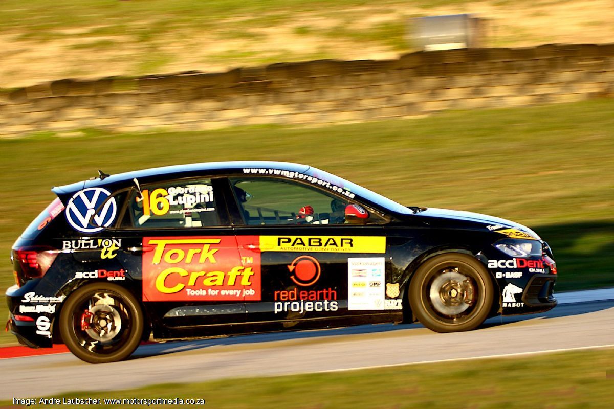 motorsportmedia.co.za | A hard day of Polo Cup racing at Scribante