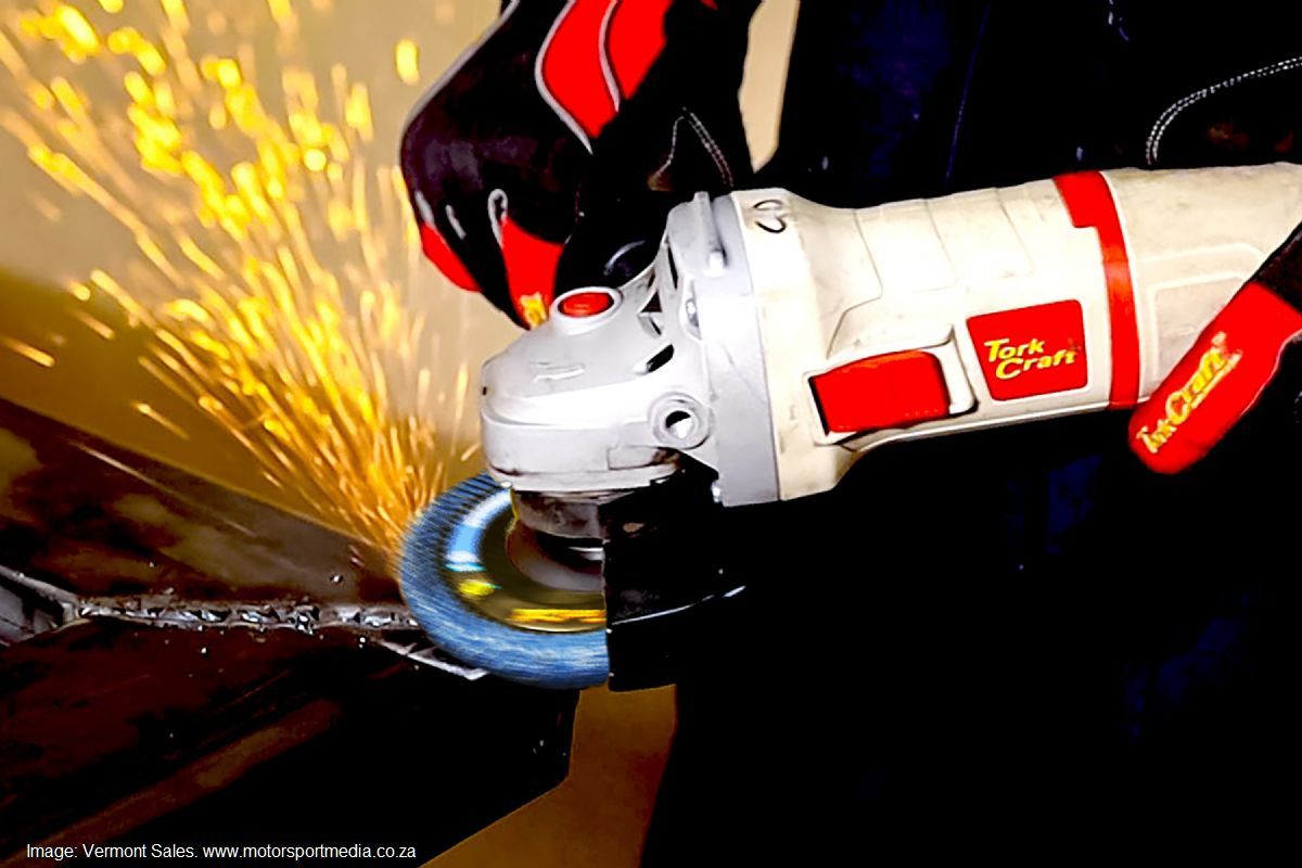 motorsportmedia.co.za | New rounded flap discs make metalwork a synch