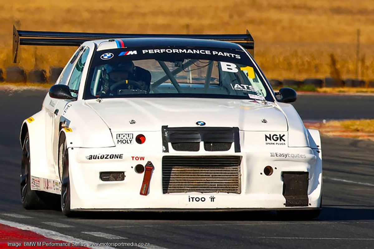 motorsportmedia.co.za | Jansen take Vee, Smith BMW double titles at Red ...